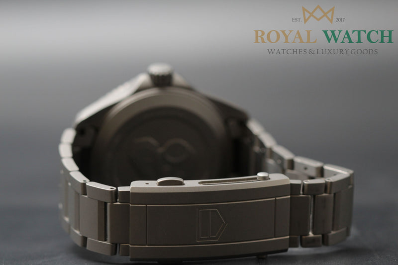 Tag Heuer Aquaracer Professional 300 - WBP208B.BF0631 (Pre-Owned ...